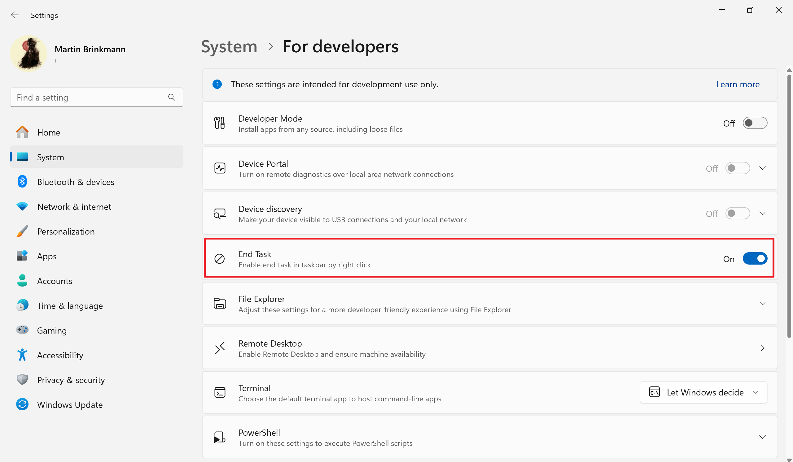 Fügen Sie die Taskleiste von Windows 11 in ein Up-Schließfenster hinzu